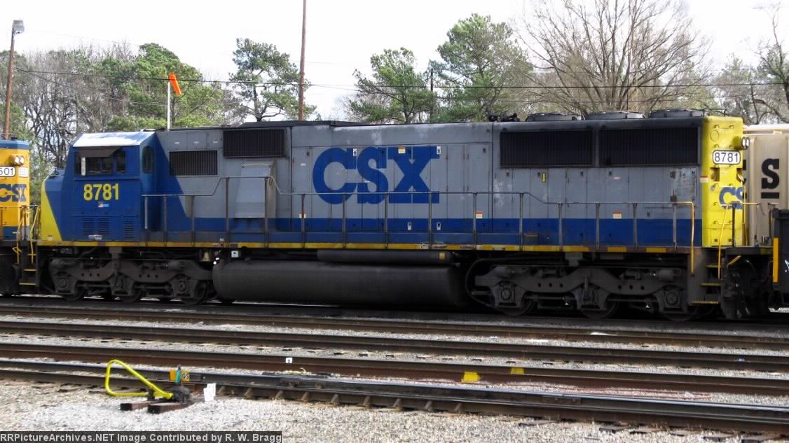 CSX 8781 (SD60M)